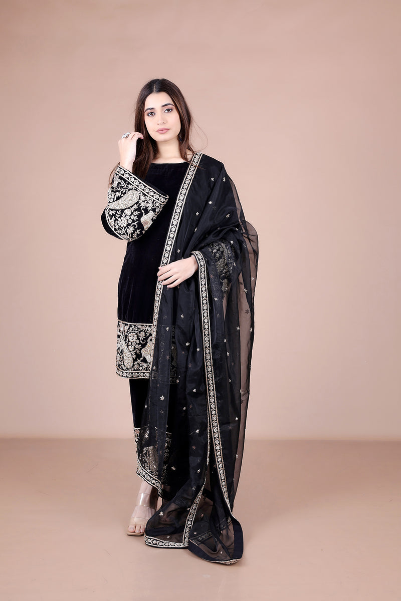 Black Pent suit in Velvet with umbrella sleeves – Roop Kala